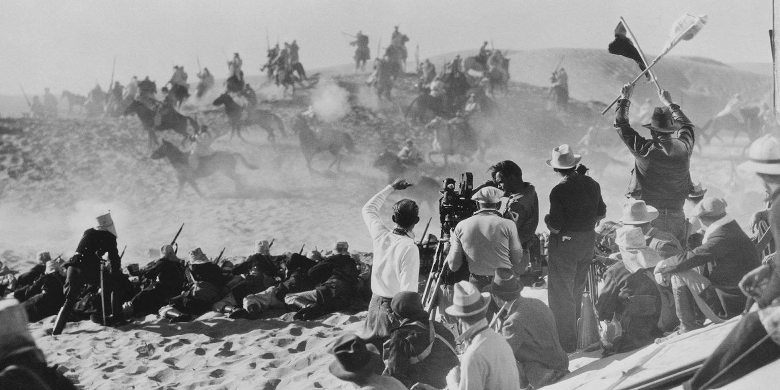 Uni-versal Extras :: Film & TV Extras Casting Agency