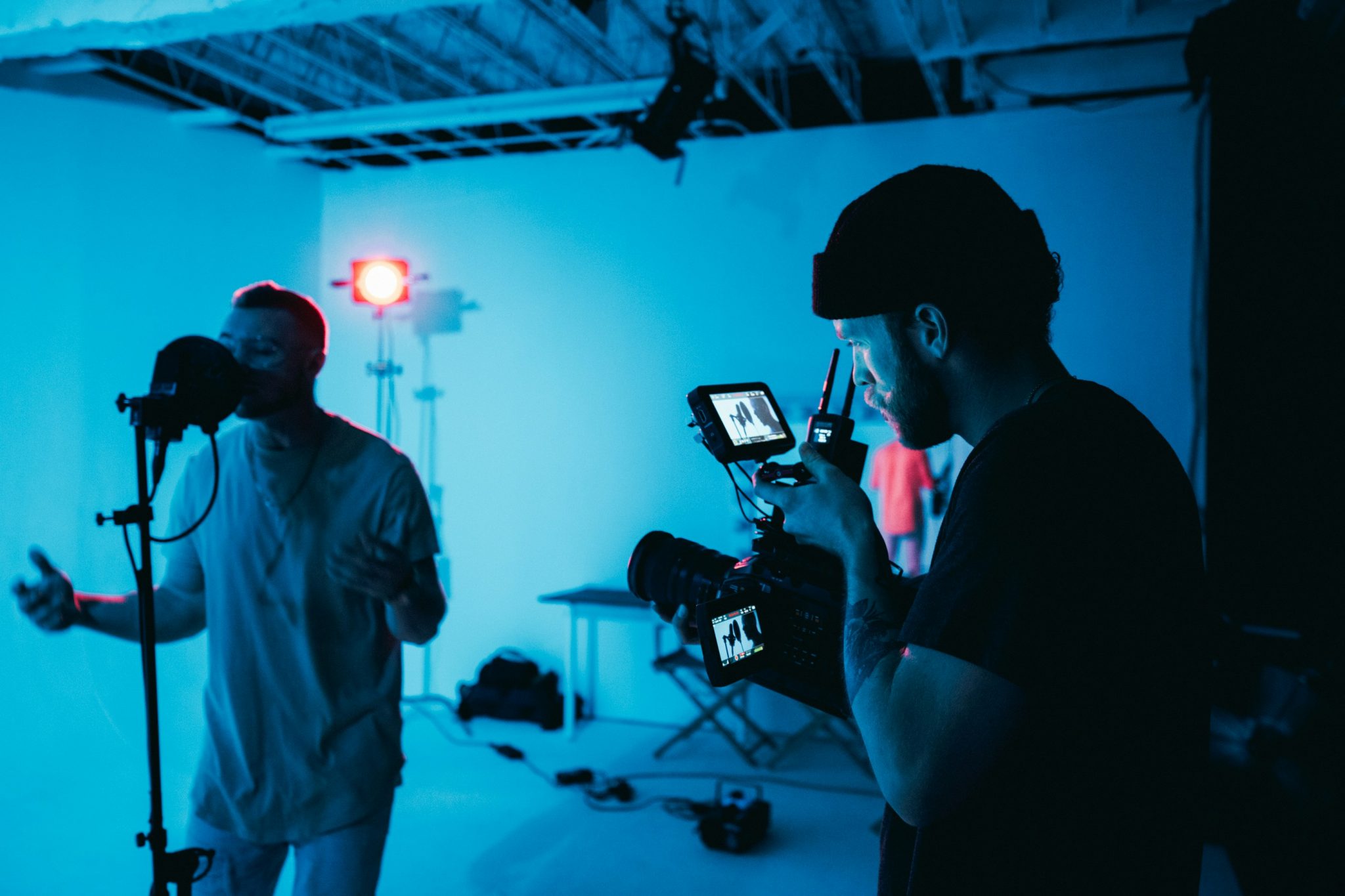 Casting Extras across the UK for Film, TV & more :: Uni-versal Extras